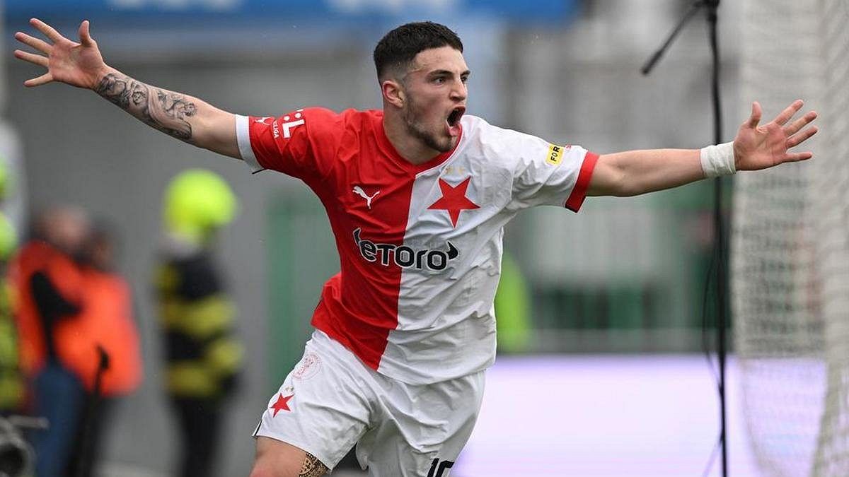 Uklidní Holeš obranu Slavie, kdy začne zářit Zafeiris? Příspěvek z ...