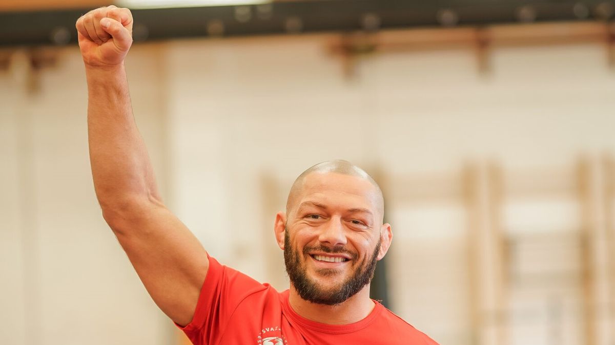 Zápasník Omarov vybojoval na MS bronz! Má jistou olympiádu - Sport.cz