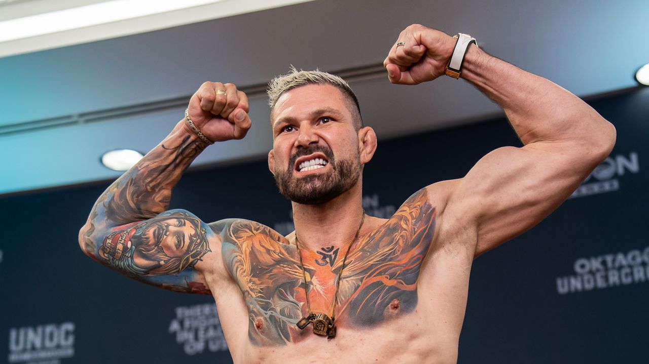 Nechám tam srdce i duši, slibuje před trilogií s Karlosem Vémolou v Edenu Attila Végh | Stream