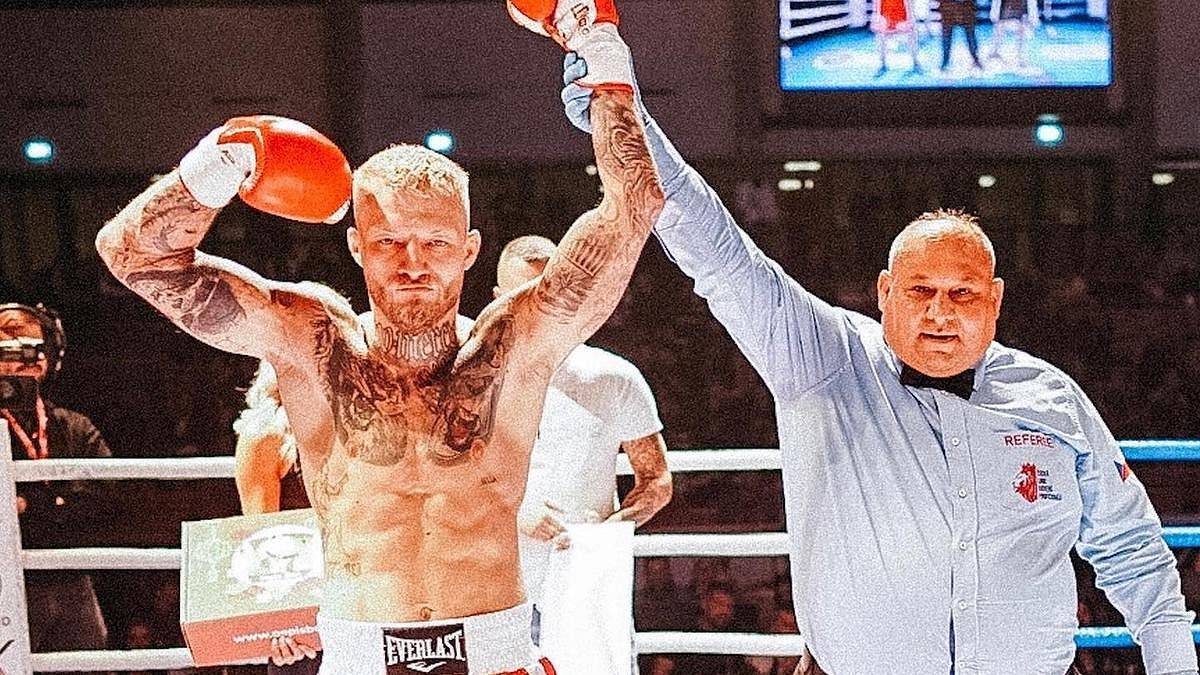 Radek Roušal nadělil Jiřímu Kordovi KO hned v prvním kole | Stream