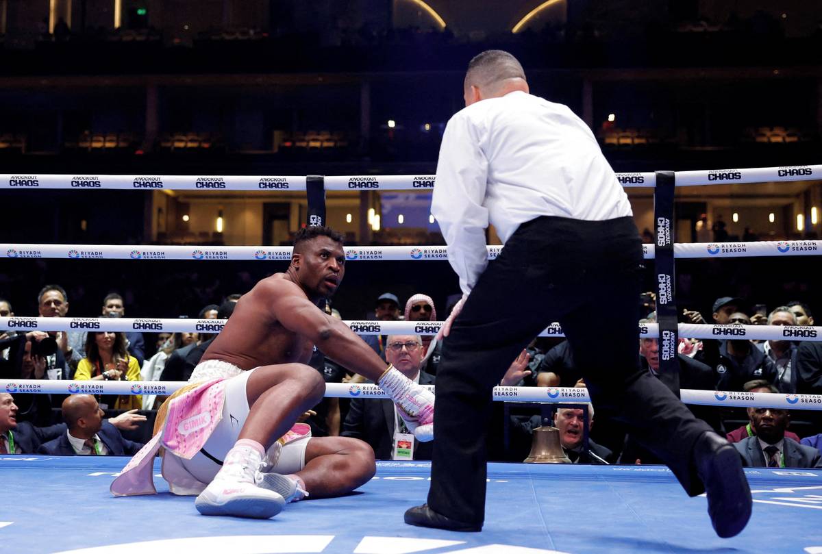 Foto: Těžké KO! Boxer Joshua famózně vypnul rivala, teď chce na ...
