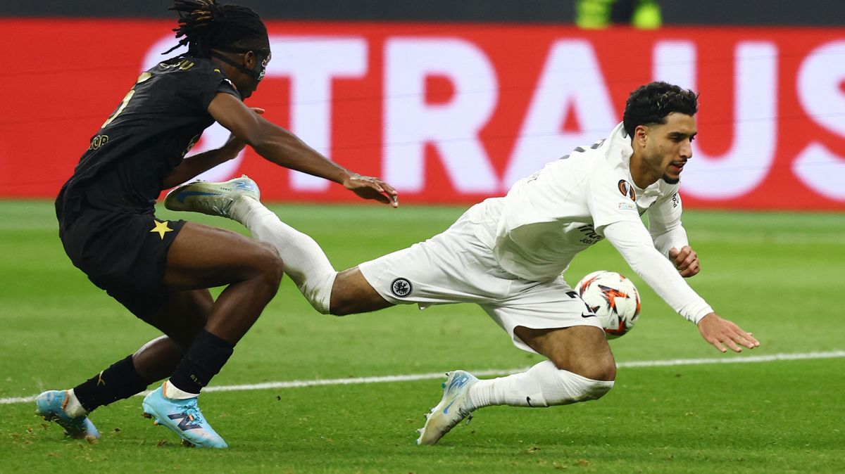 Slavii zlomil snový gól. Na tohle musíte mít dva brankáře, hleděl ...