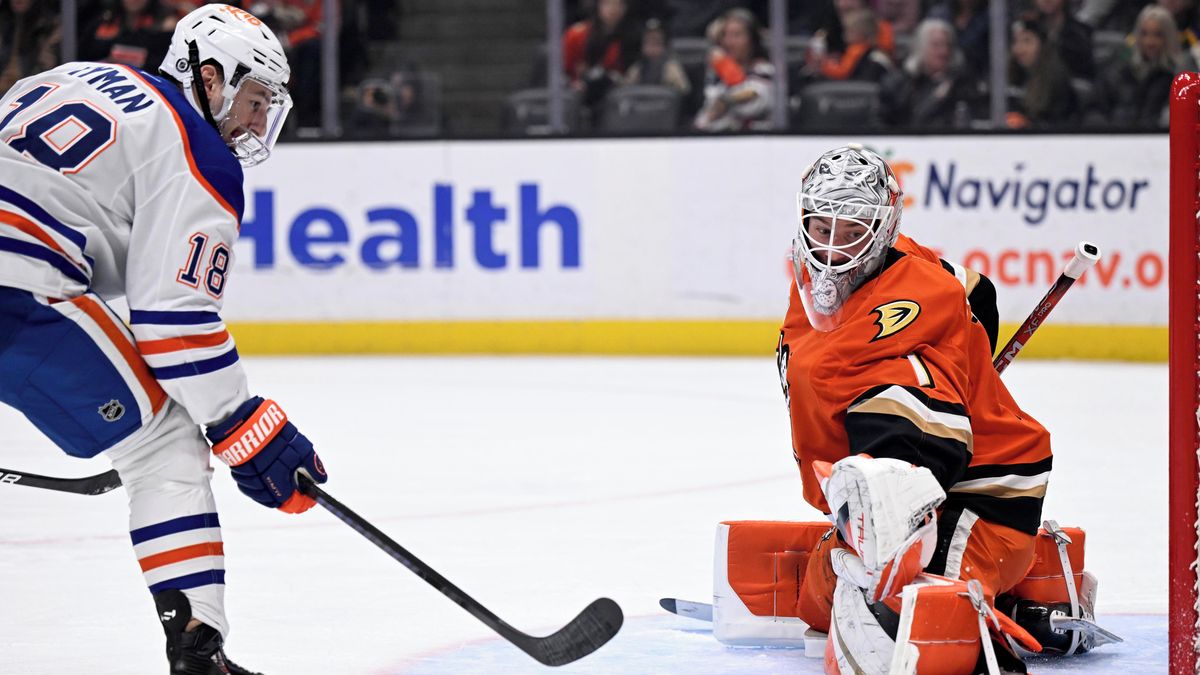 NHL | St. Louis - Buffalo 2:4, Dostál i Rittich chytali na straně ...