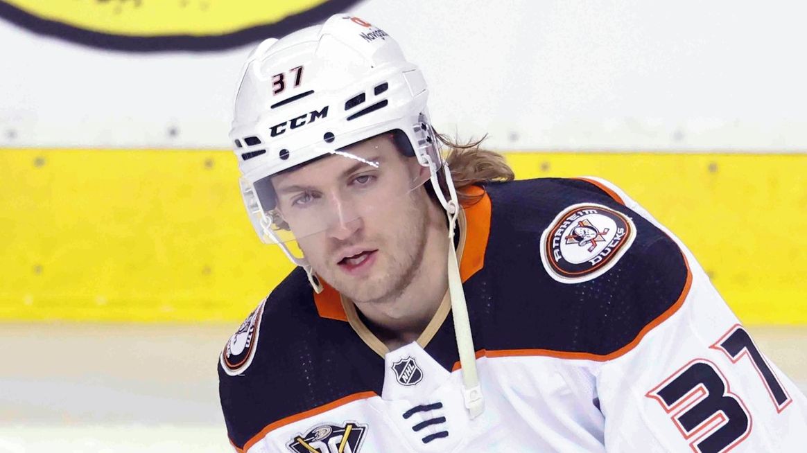 NHL | Švéd si spletl hokej s MMA. Za brutální škrcení českého hráče už ...