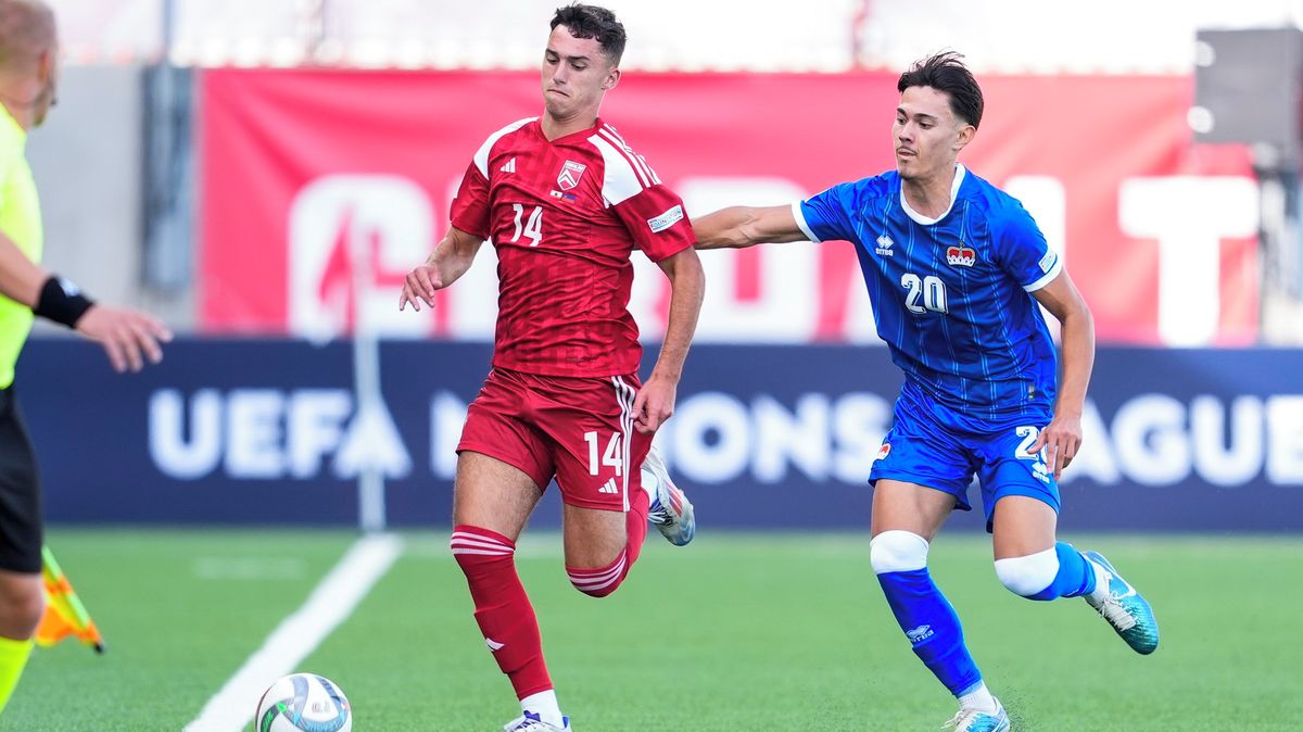 MS fotbal | Gibraltar s mocným sousedem nekamarádí, v týmu má i talent ...