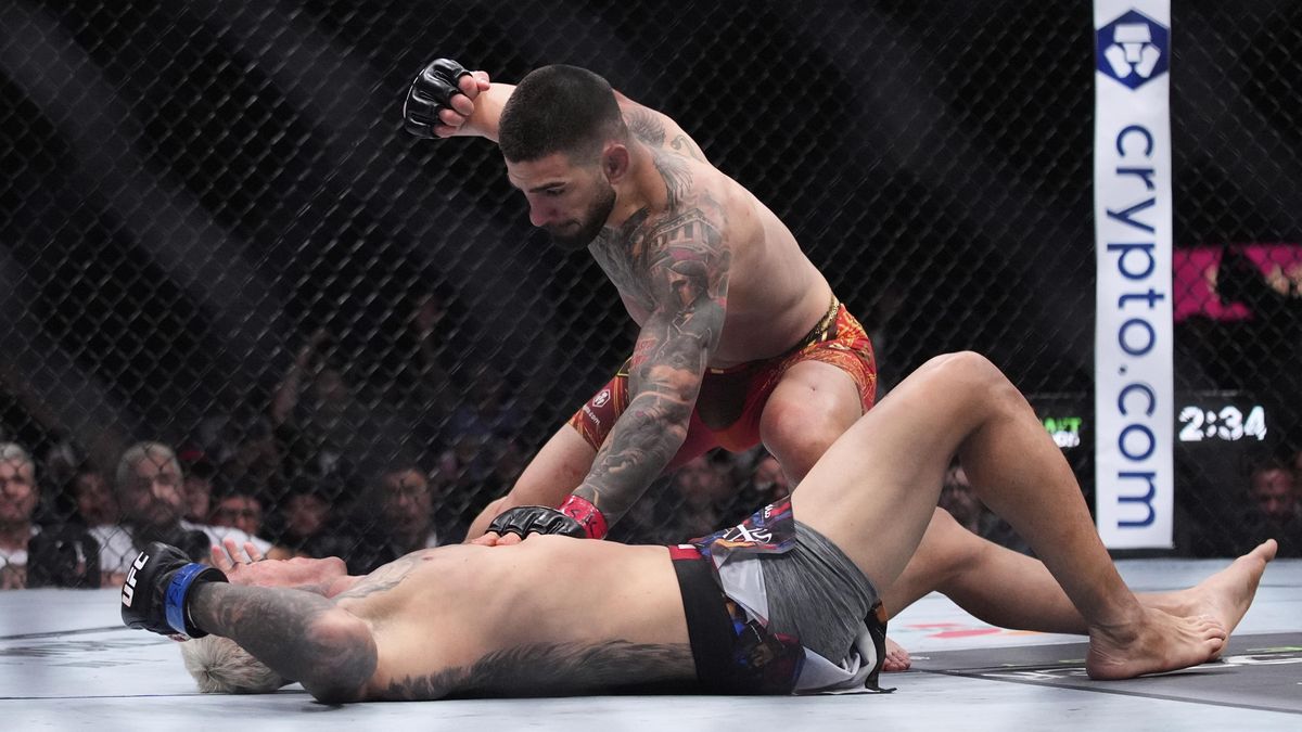 MMA | Pan nezastavitelný. UFC má nového krále - Sport.cz