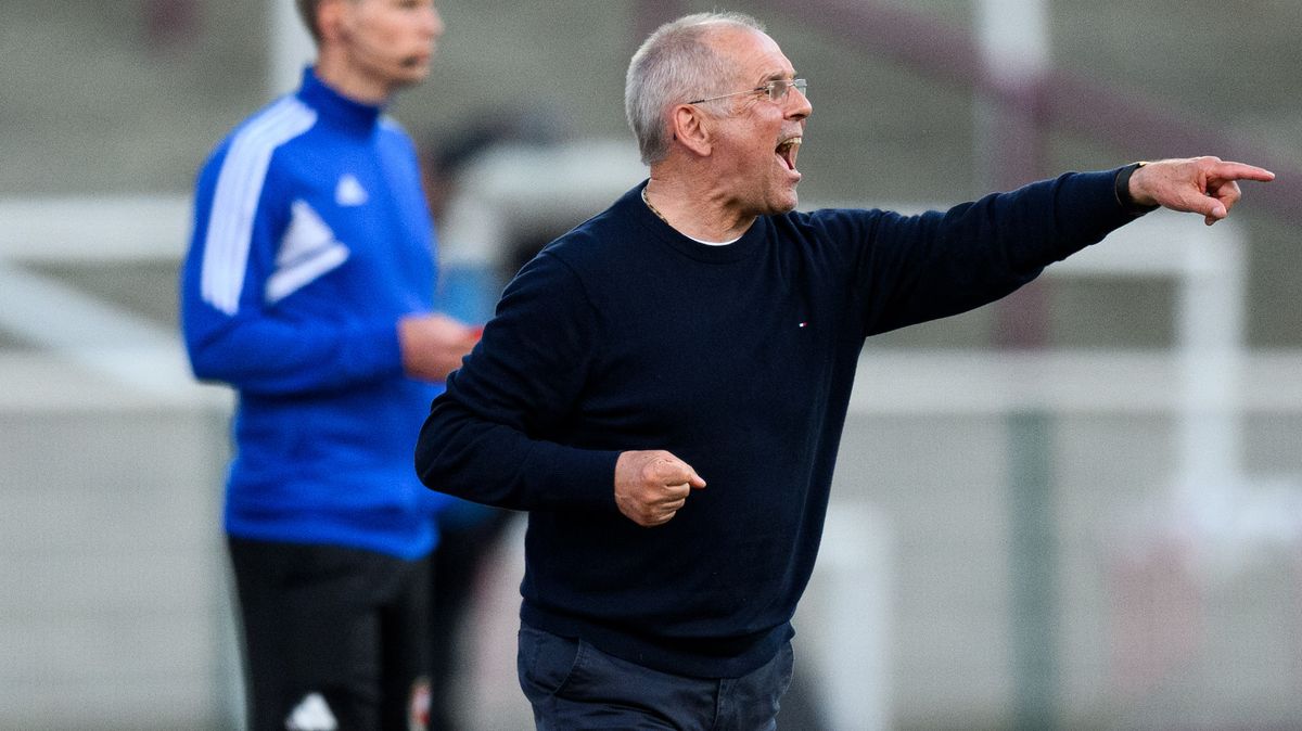 Kontrolka v Liberci bliká ve středu obrany. Je to risk, soudí zkušený ...