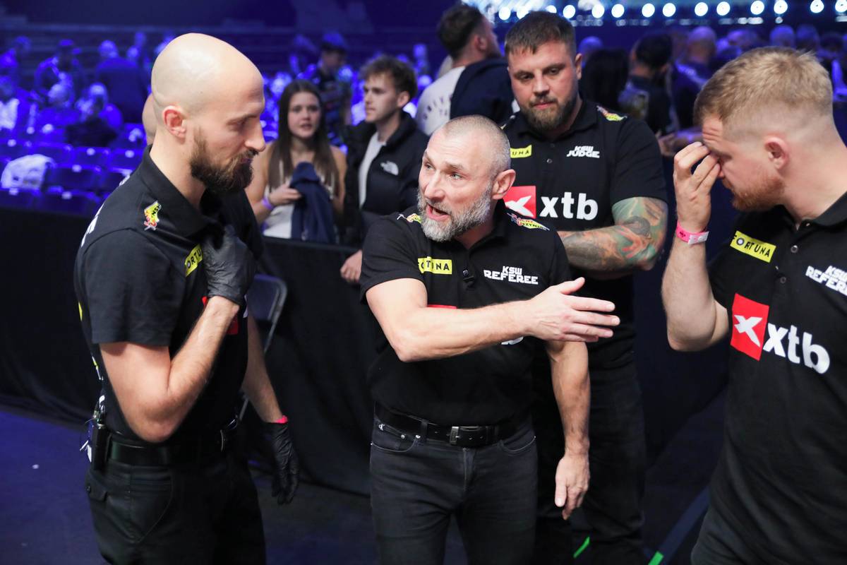 Foto: Emoce v kleci. Obr ze Slovenska sahal po senzaci, český triumf ...