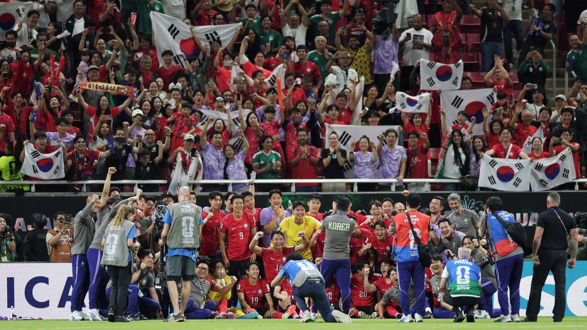 MS fotbal | Na Čechy se bučelo, pak diváci otočili. Hráče potkala i ...